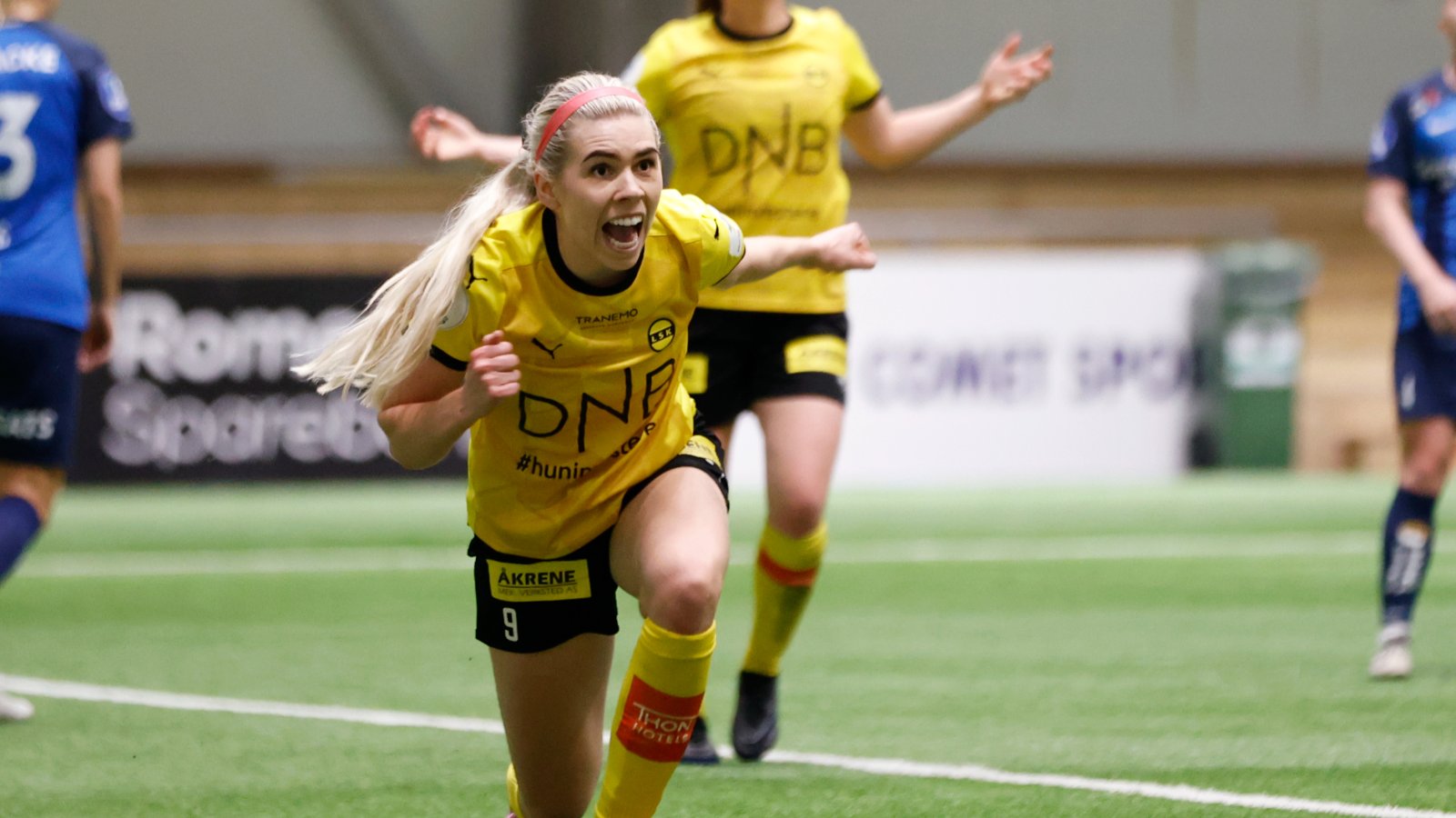 Tre poeng mot Stabæk sikret sesongens femte strake hjemmeseier / LSK Kvinner